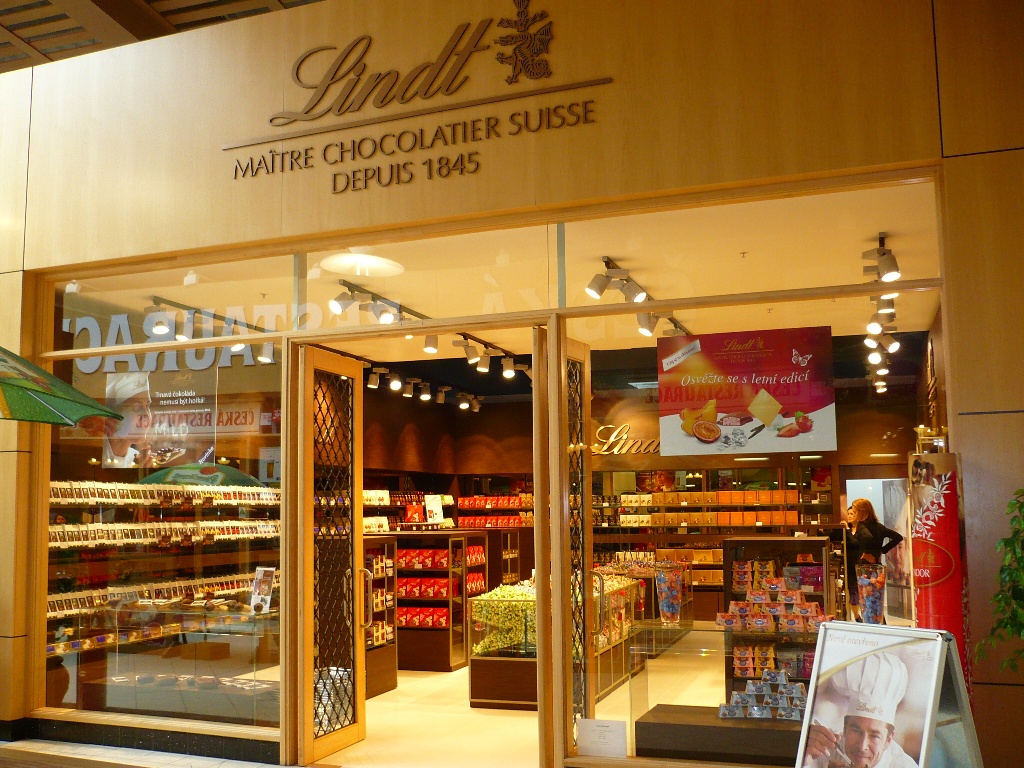 Lindt Flagship Store eröffnet im Freeport