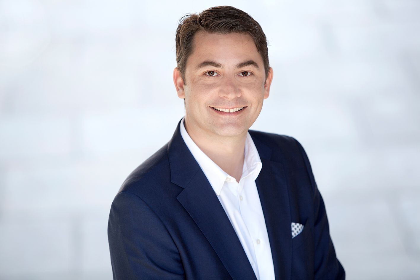 Alexander Galambos verstärkt IQ mobile als Director Implementation