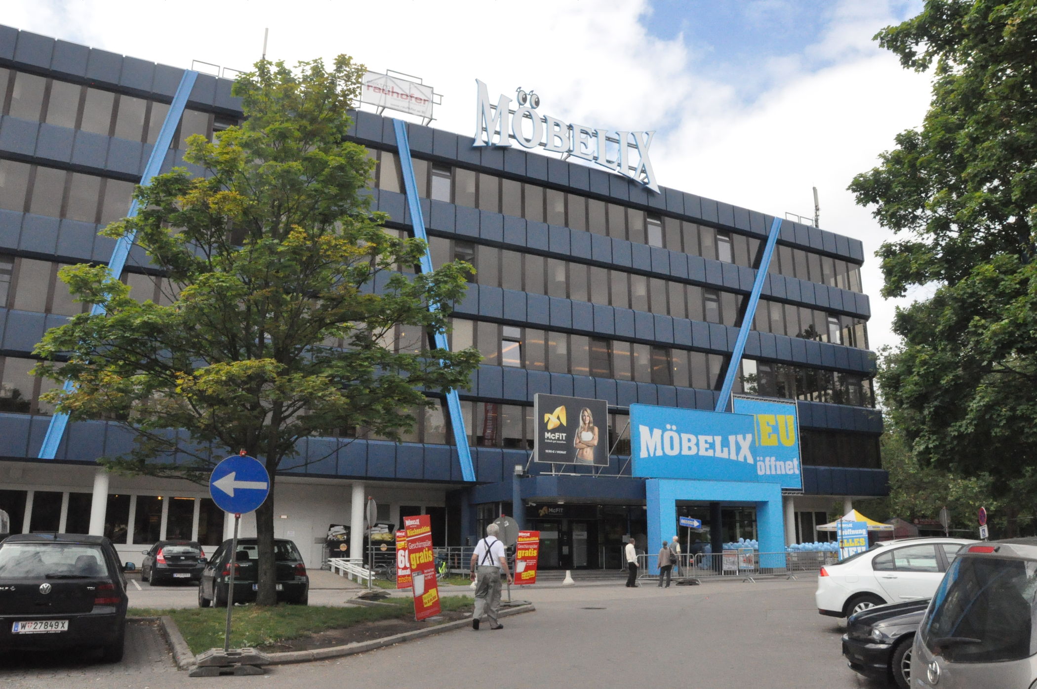 Wiedereröffnung der modernisierten Möbelix-Filiale in Wien 12